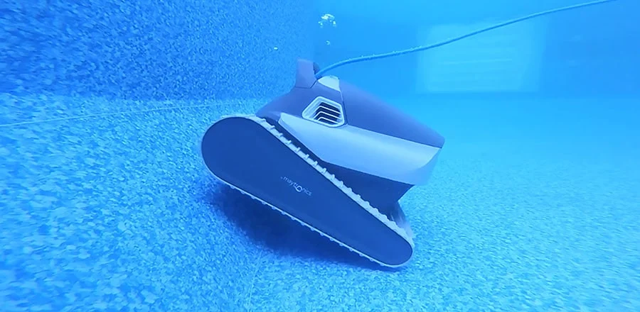 Роботизированный очиститель бассейна Dolphin Quantum: обзор The e ...